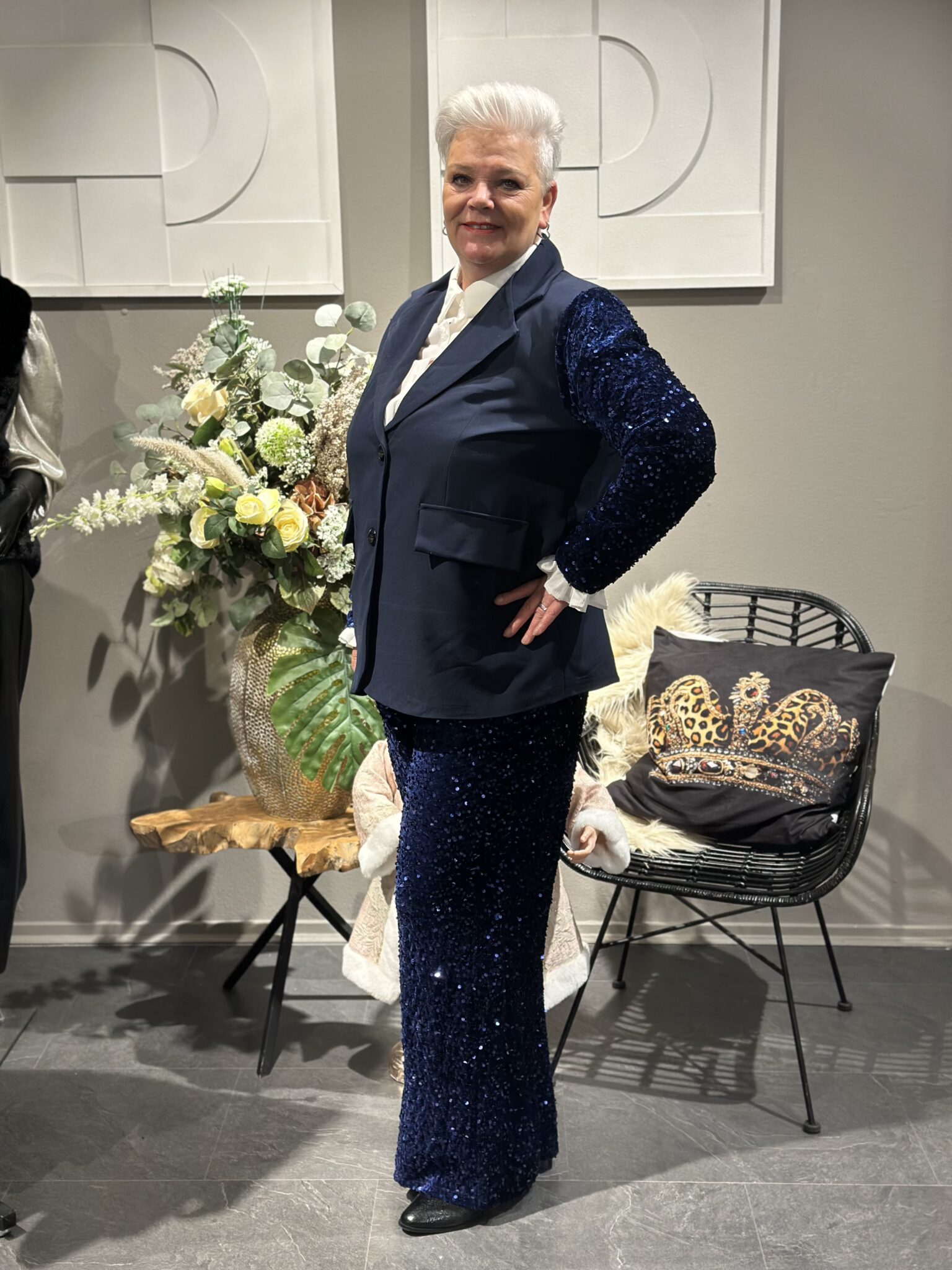 Glitter New Year's Eve Suit - ROMANA BOUTIQUE